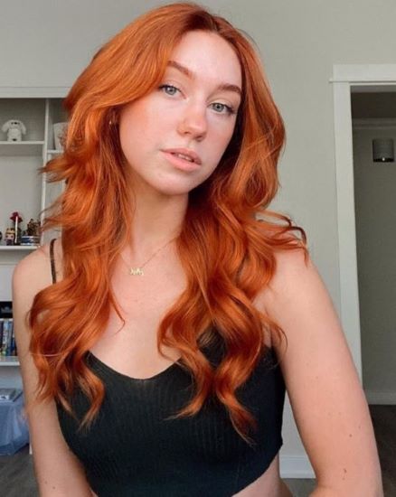 Ana Saia, a “latina ruiva” - Estórias Magazine